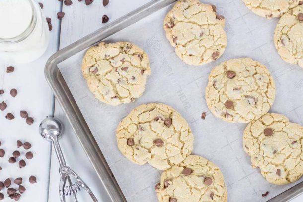 How to make Chocolate Chip Cookies - Devour Dinner