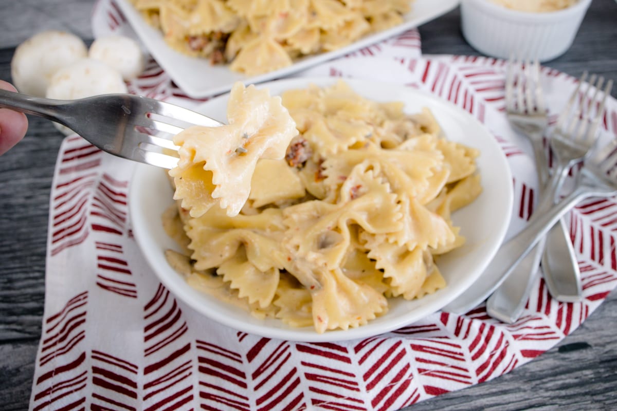 Devour Dinner_Bowtie Pasta-112 - Devour Dinner